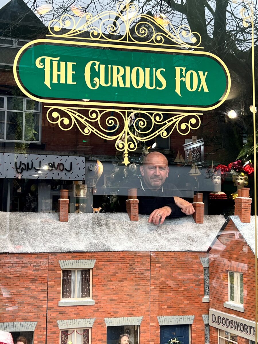 Meet the locals - The Curious Fox.. - JP & Brimelow