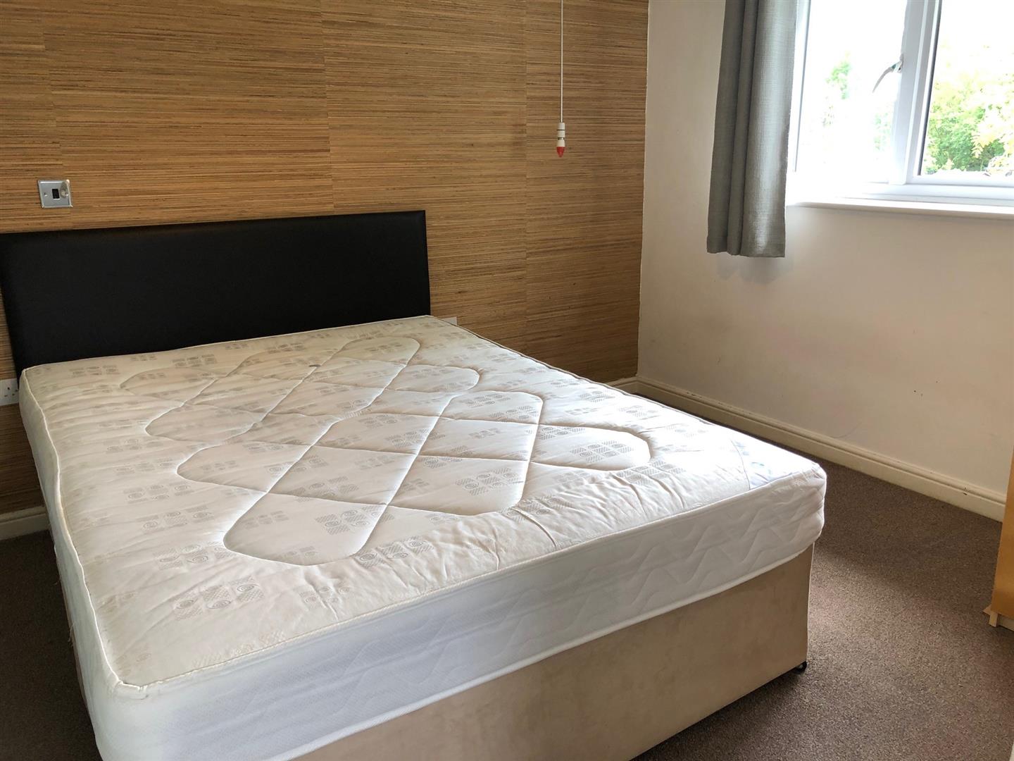 Mallowdale Avenue, Fallowfield, M14 6GT - JP & Brimelow