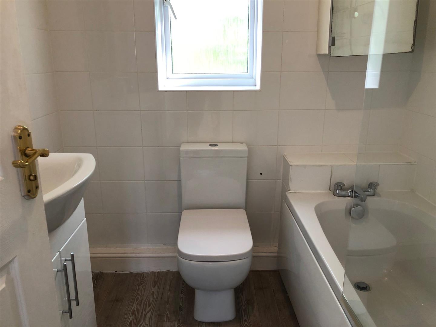 Mallowdale Avenue, Fallowfield, M14 6GT - JP & Brimelow