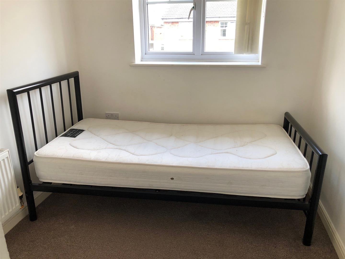 Mallowdale Avenue, Fallowfield, M14 6GT - JP & Brimelow